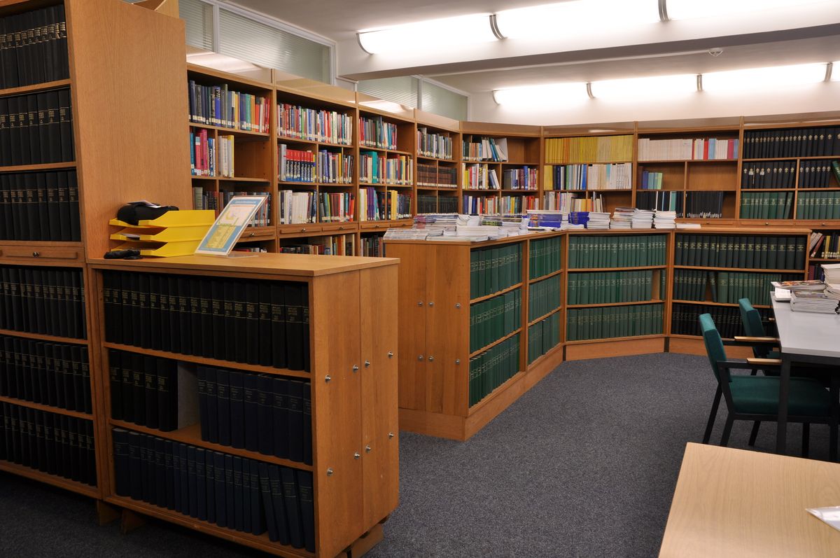 Institut für Hochfrequenztechnik | Library